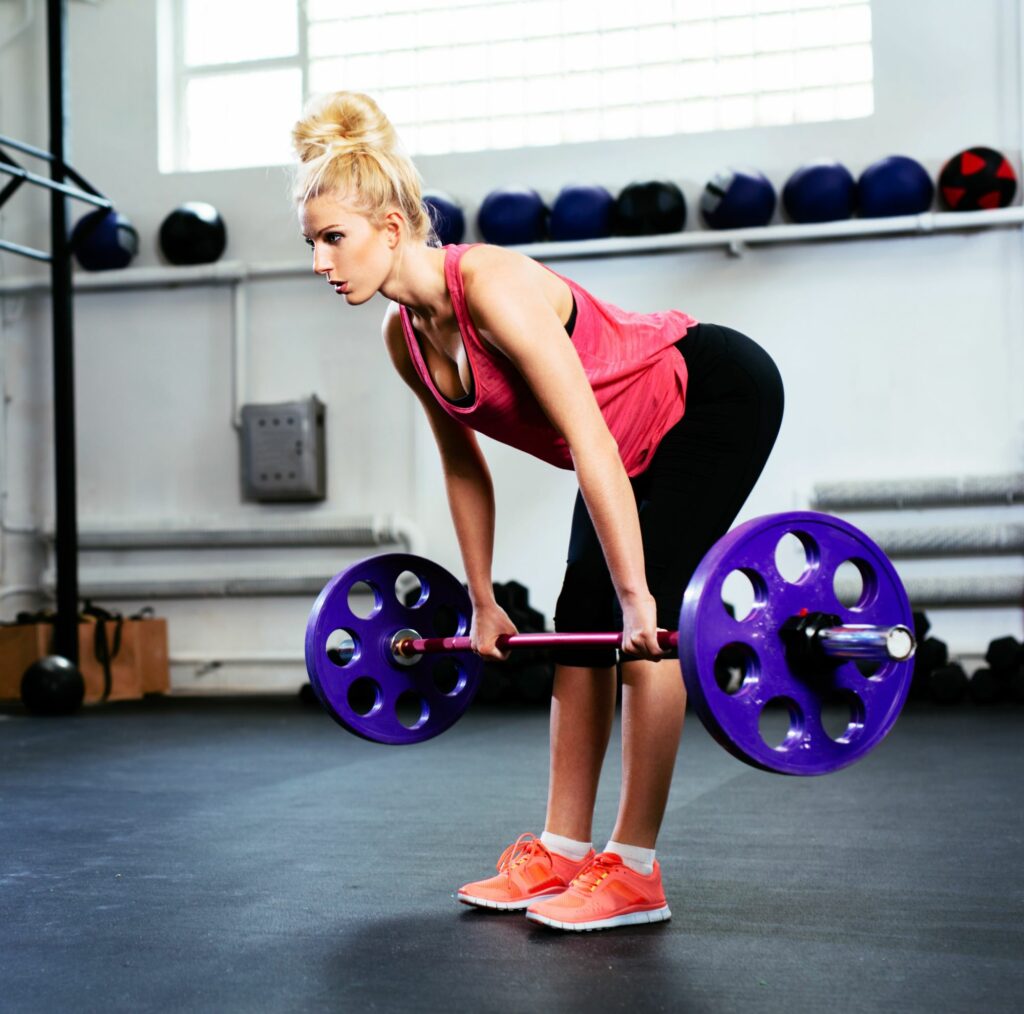 Muskelaufbau durch Wandsitzen? (Warum andere Übungen besser sind)